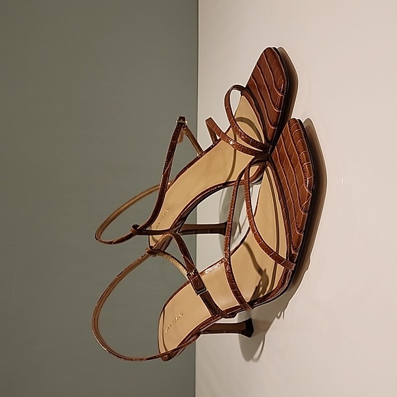 Ann Taylor | Shoes | Ann Taylor Size 1 Brown Croc Embossed Strappy ...